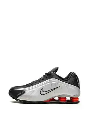 Nike Shox R4 Sneakers - Silver