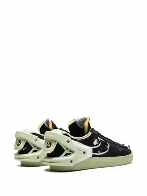 Nike Blazer Low / Olive Aura Sneakers