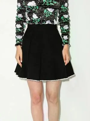 SHUSHU/TONG High Waist Pleated Raw Hem Skirt - Black
