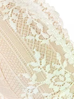 Wacoal Embrace Lace Plunge Bra - Neutrals