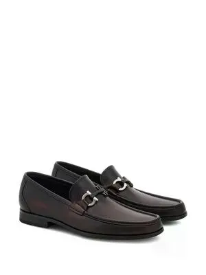 FERRAGAMO Gancini Plaque Calf Leather Loafers