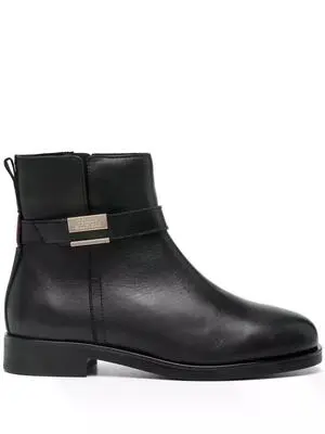 Tommy Hilfiger Leather Ankle Boots With Side Zip And Gold-tone Logo Plaque