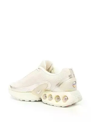 Nike Max Dn Sneakers