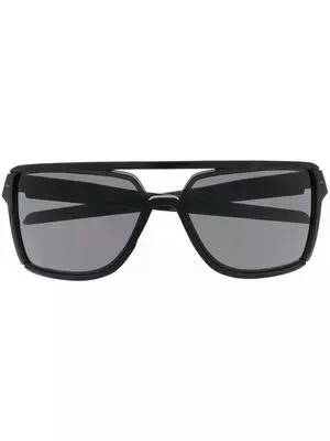 Oakley Logo-plaque D-frame Sunglasses