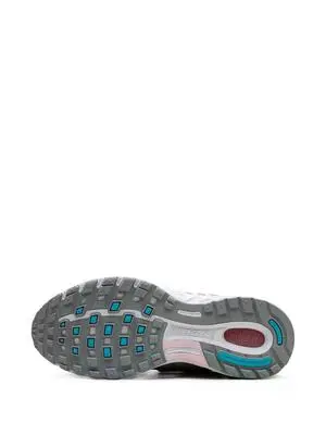 Nike Pegasus 2k5 "pawprint" Sneakers - Grey