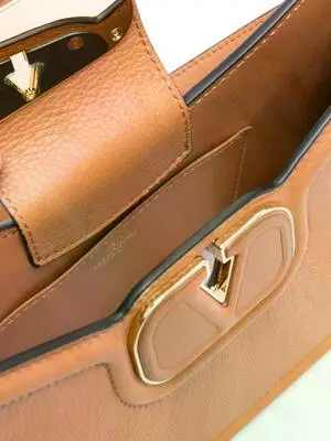 Valentino Garavani Vlogo Signature Shoulder Bag