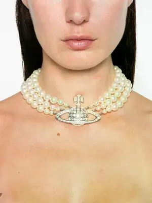 VIVIENNE WESTWOOD Three Row Pearl Bas Relief Necklace - Silver