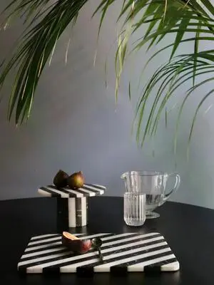 EDITIONS MILANO Alice Chopping Board