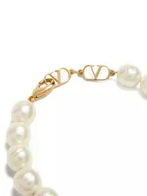 Valentino Garavani Pearl And Logo Charm Bracelet - Neutrals