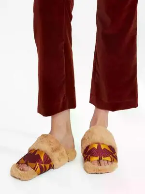 La DoubleJ Winter Jacquard Slides