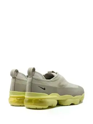 Nike Vapormax Moc Roam Sneakers