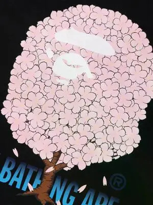 A BATHING APE Sakura T-shirt - Black