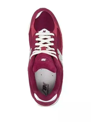 NEW BALANCE 2002r Sneakers - Red