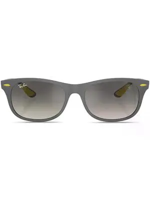 Ray-ban Square Frame Sunglasses With Uv Protection - Grey