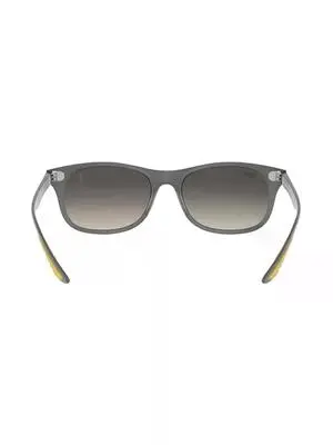 Ray-ban Square Frame Sunglasses With Uv Protection - Grey