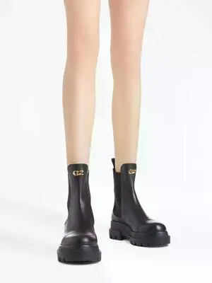 GIUSEPPE ZANOTTI Logo Plaque Chelsea Boots