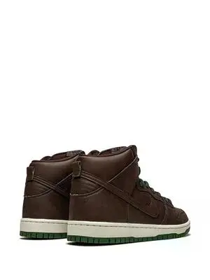 Nike Dunk High Pro Sneakers - Brown