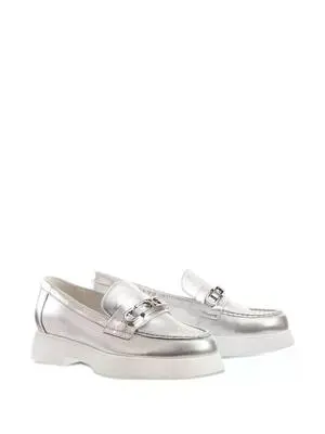 HOGL Cecil Metallic Leather Loafers With Logo Buckle Detail - Silver
