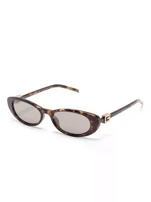 Gucci Cat-eye Sunglasses With Crystal Embellishments