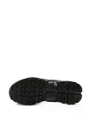 On Cloudrock Low Wp Sneakers - Black