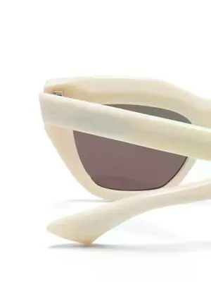 Saint Laurent Cat Eye Frame Sunglasses - Neutrals