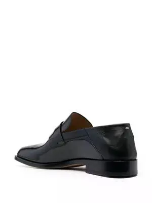 MAISON MARGIELA Tabi Split-toe Slip-on Loafers In Brushed Calf Leather - Black