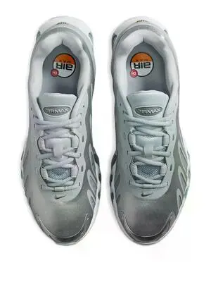 Nike Max Dn8 "wolf" Sneakers - Grey