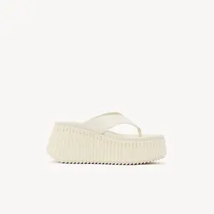 Chloé Nama Wedge Slides - Eggshell