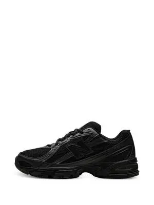NEW BALANCE 740 Sneakers - Black