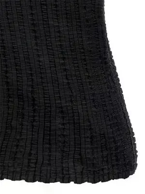 Issey Miyake Sleeveless Round Neck Top With Pleated Detailing - Black