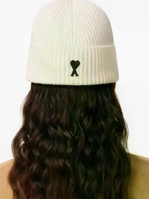 AMI Paris De Coeur Ribbed Beanie - Neutrals