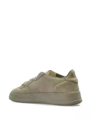 AUTRY Medalist Perforated Suede Low-top Sneakers