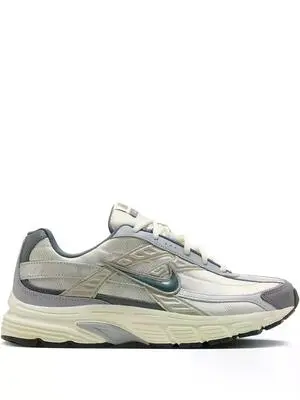 Nike Sneakers - Grey