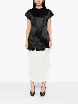 A.W.A.K.E. Mode Rectangle-detail Top - Black