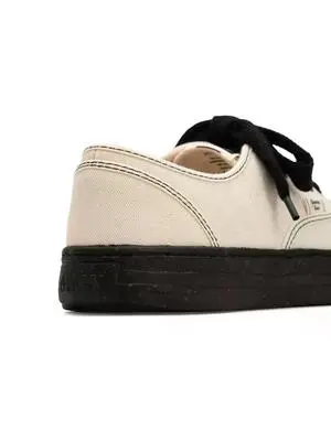 GENERAL SCALE. General Scale Kiefer Canvas Low Top Sneakers - Neutrals