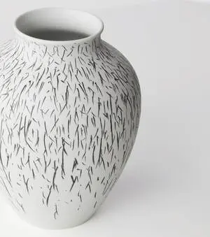 CASSINA Post Scriptum Curved Vase Formafantasma