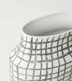 CASSINA Post Scriptum Round Vase Formafantasma