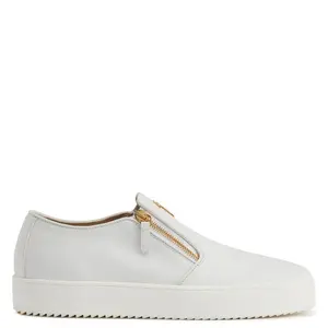 GIUSEPPE ZANOTTI Kobe Slip-on Leather Sneakers With Metal Detail - White