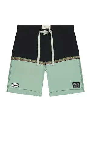 CRITICAL SLIDE Monolith 18 Boardshort - Black