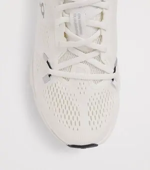 On Cloudsurfer 2 Trainers