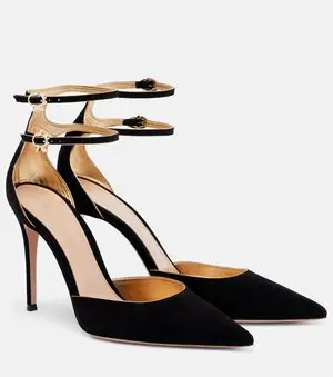 GIANVITO ROSSI Ivette Suede Pumps