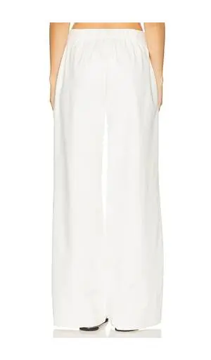 SNDYS. Mimi Pant