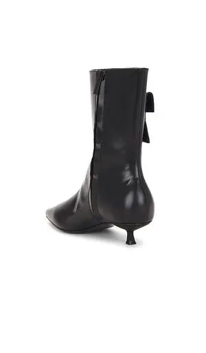 ST. AGNI Petit Pouch Boot