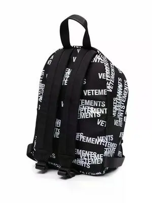 Vetements Logo-print Backpack - Black