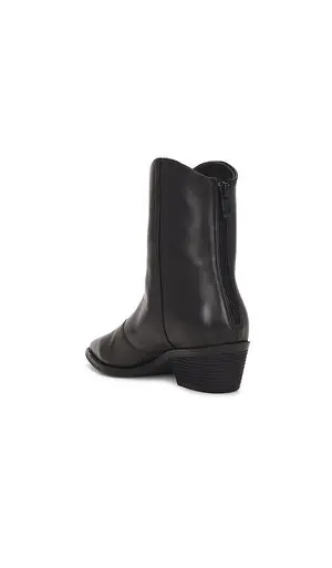 BLACK SUEDE STUDIO Reed Boot