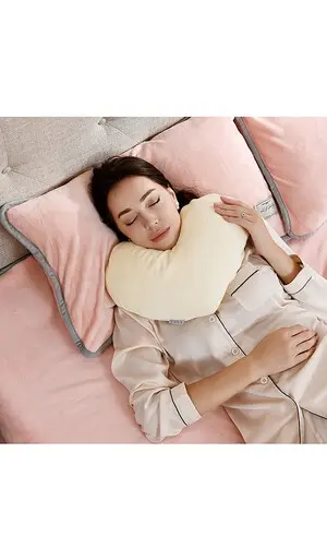 YANA SLEEP Weighted Heart Shaped Pillow