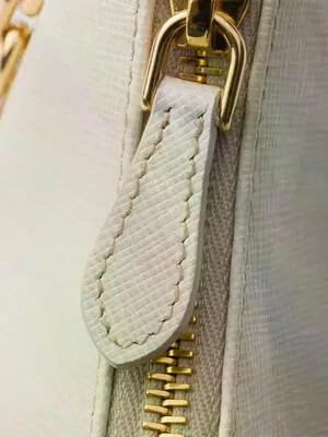 Prada Re-edition 2005 Leather Shoulder Bag - Neutrals