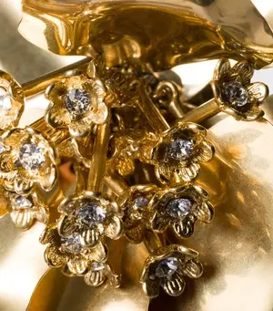 Miu Miu Floral Bouquet Brooch - Metallic