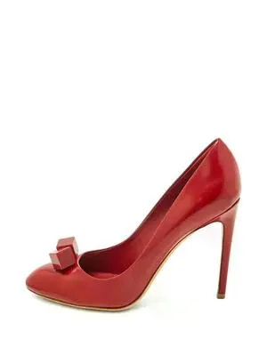 LOUIS VUITTON Leather Pointed Toe Stiletto Heel Pumps With Bow Detailing