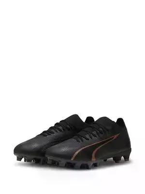 PUMA Ultra Low-tops Football Cleats